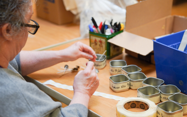 Residents hand pour HOMEmade candles | Project HOME